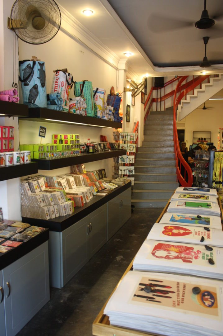 ホーチミンでプロパガンダグッズを買うならココ！「Saigon kitsch（サイゴンキッチュ）」 | ベトめし部